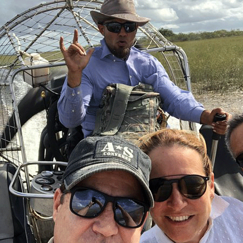 CAPTAIN WILLIE !!! - Airboat In Everglades