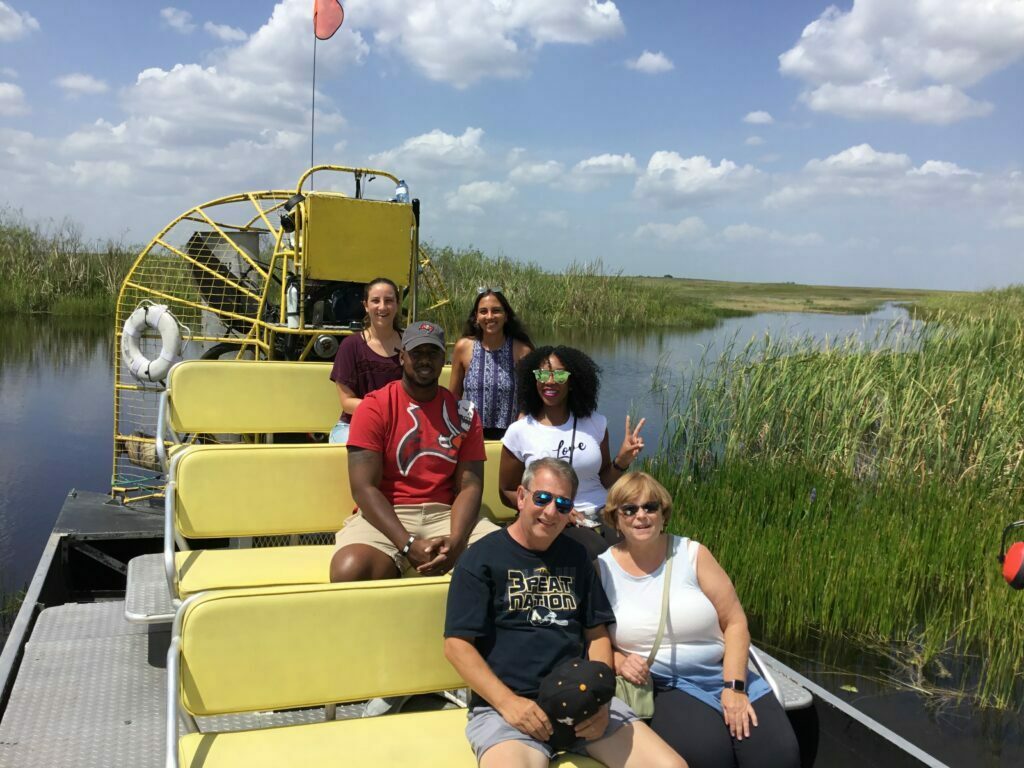 Southern Airboat Tour B - Airboat In Everglades